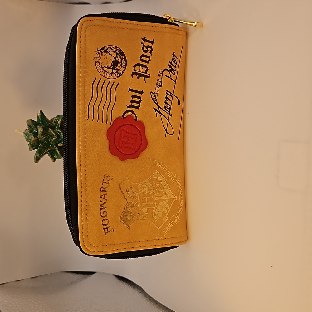 Harry Potter Hogwarts Owl Post Wallet - Gem